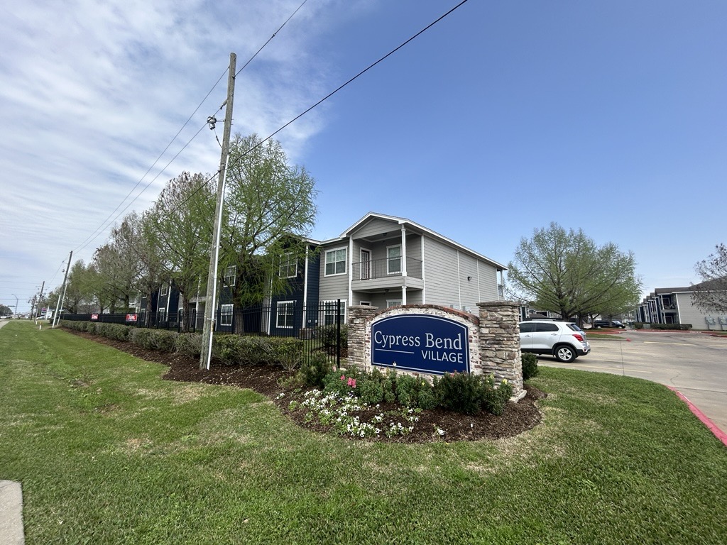 A Major Drive apartment complex in Beaumont secures a new owner