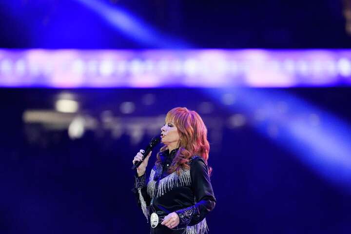Houston Rodeo review: Reba McEntire covers Dua Lipa at opening show
