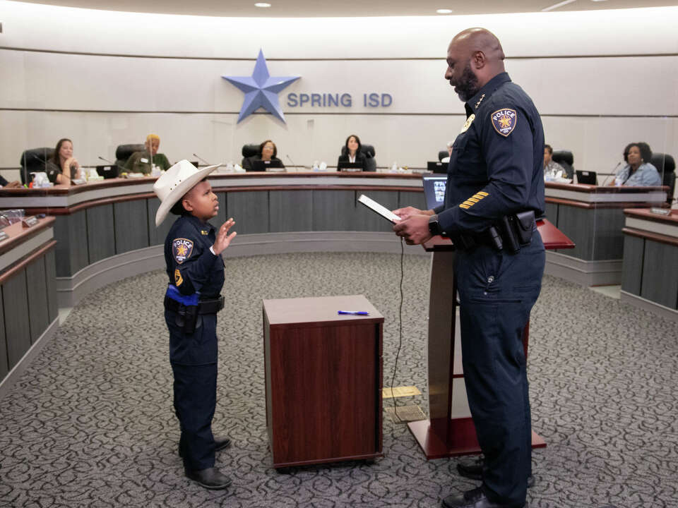 Trump names Houston teen 'DJ' Daniel honorary Secret Service agent.