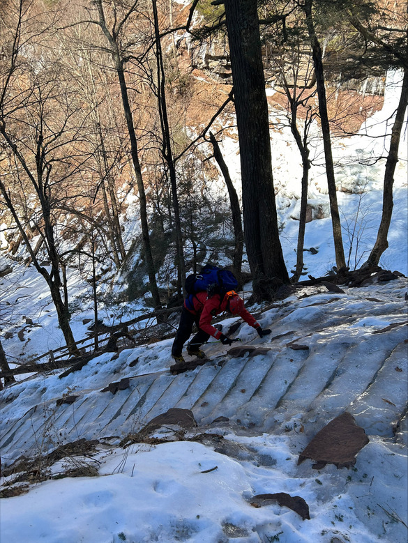 Hiker rescued by rangers after fall at Kaaterskill Falls