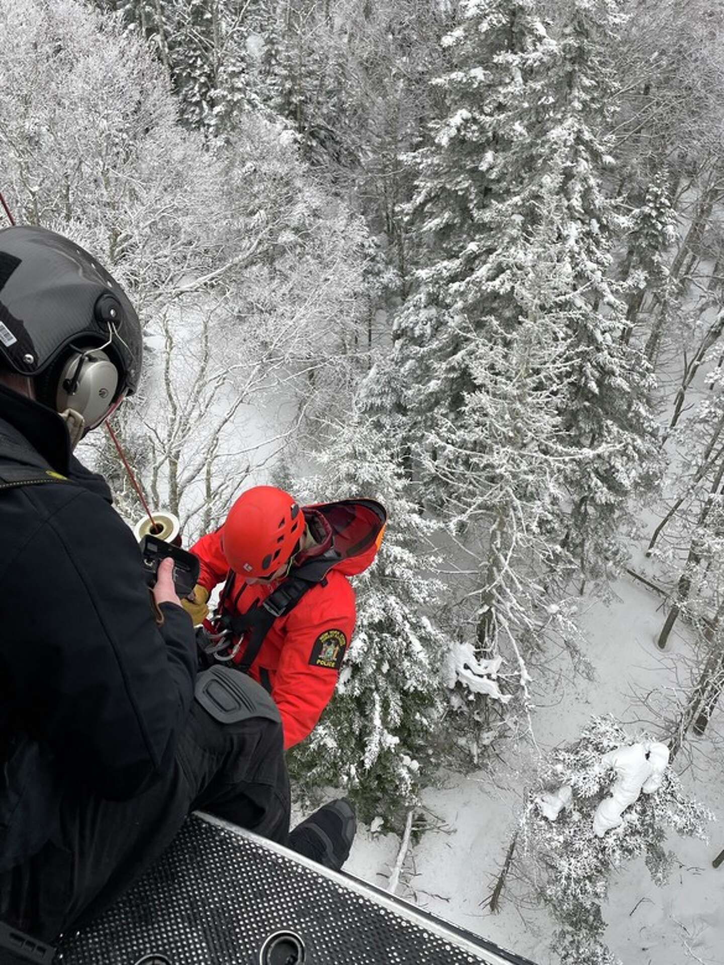 Plane crashes on Equinox Mountain in Manchester, Vt.