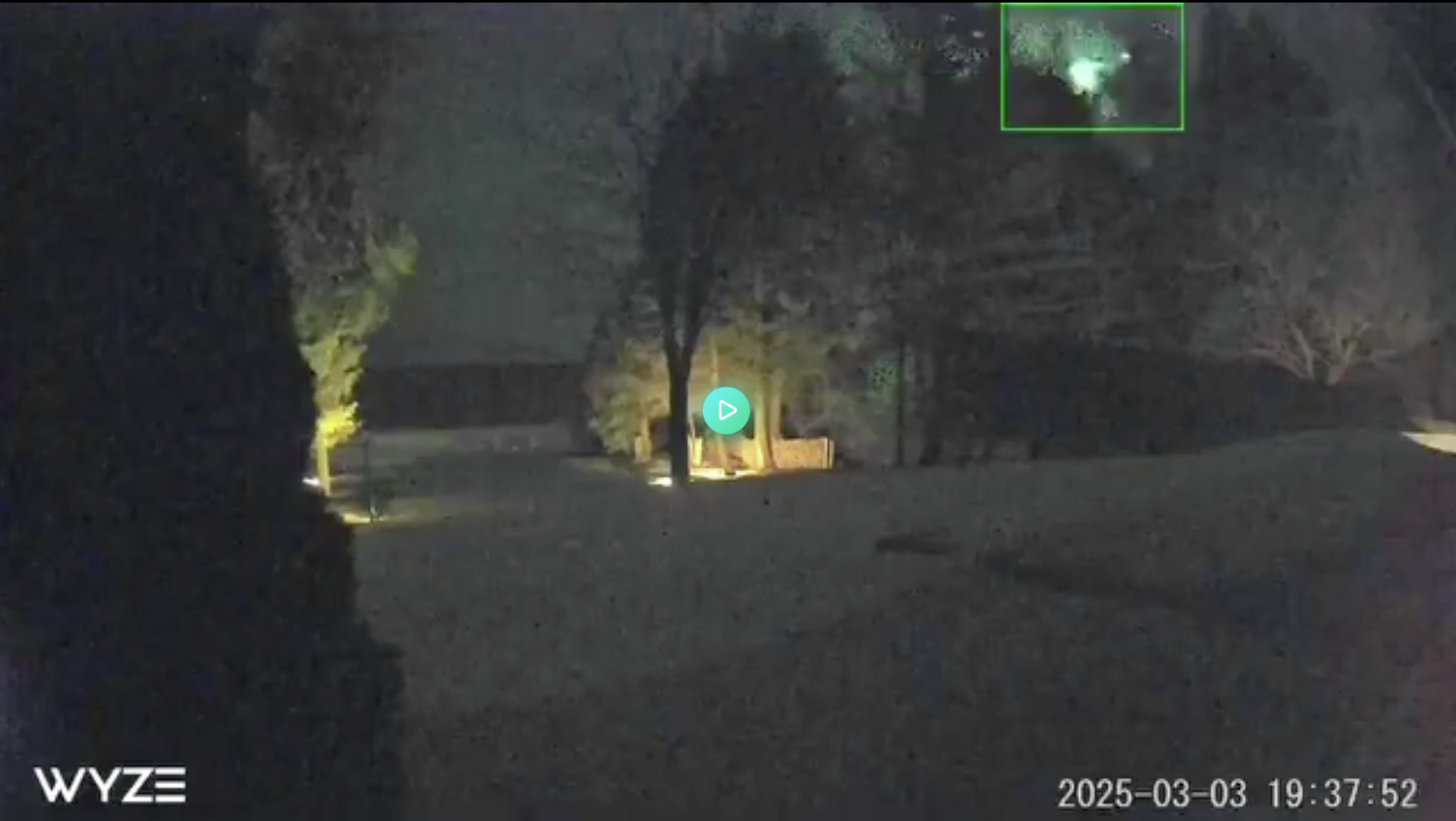 Meteor streaks across Michigan sky, seen near Oscoda