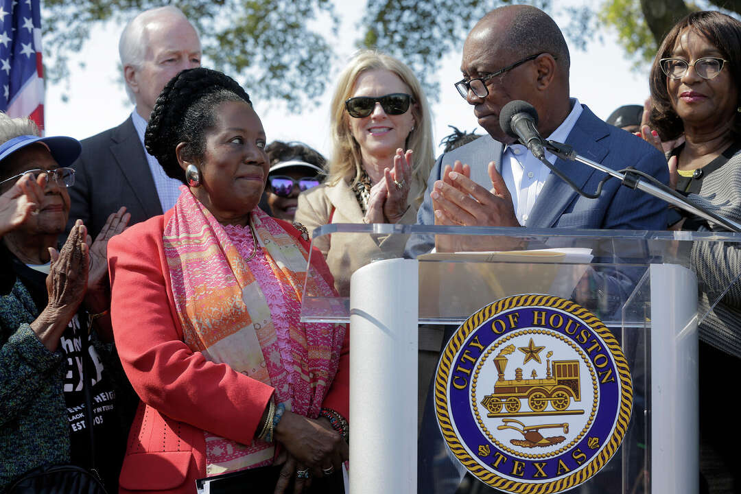 What happens now to Sylvester's Turner's Houston seat?