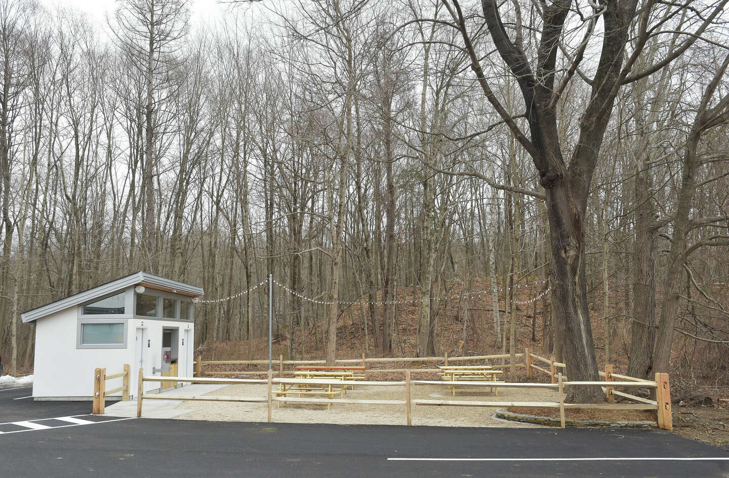 Ridgefield ice cream landmark reopens as Flobee's Roadside Stand