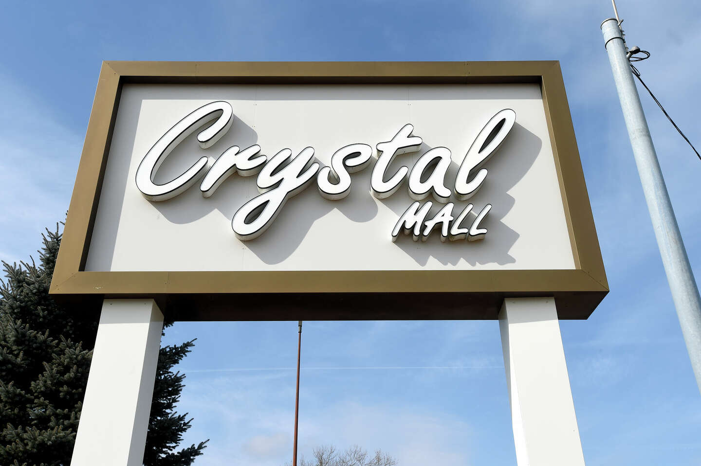 Talbots closing Crystal Mall store, leaving 11 in Connecticut