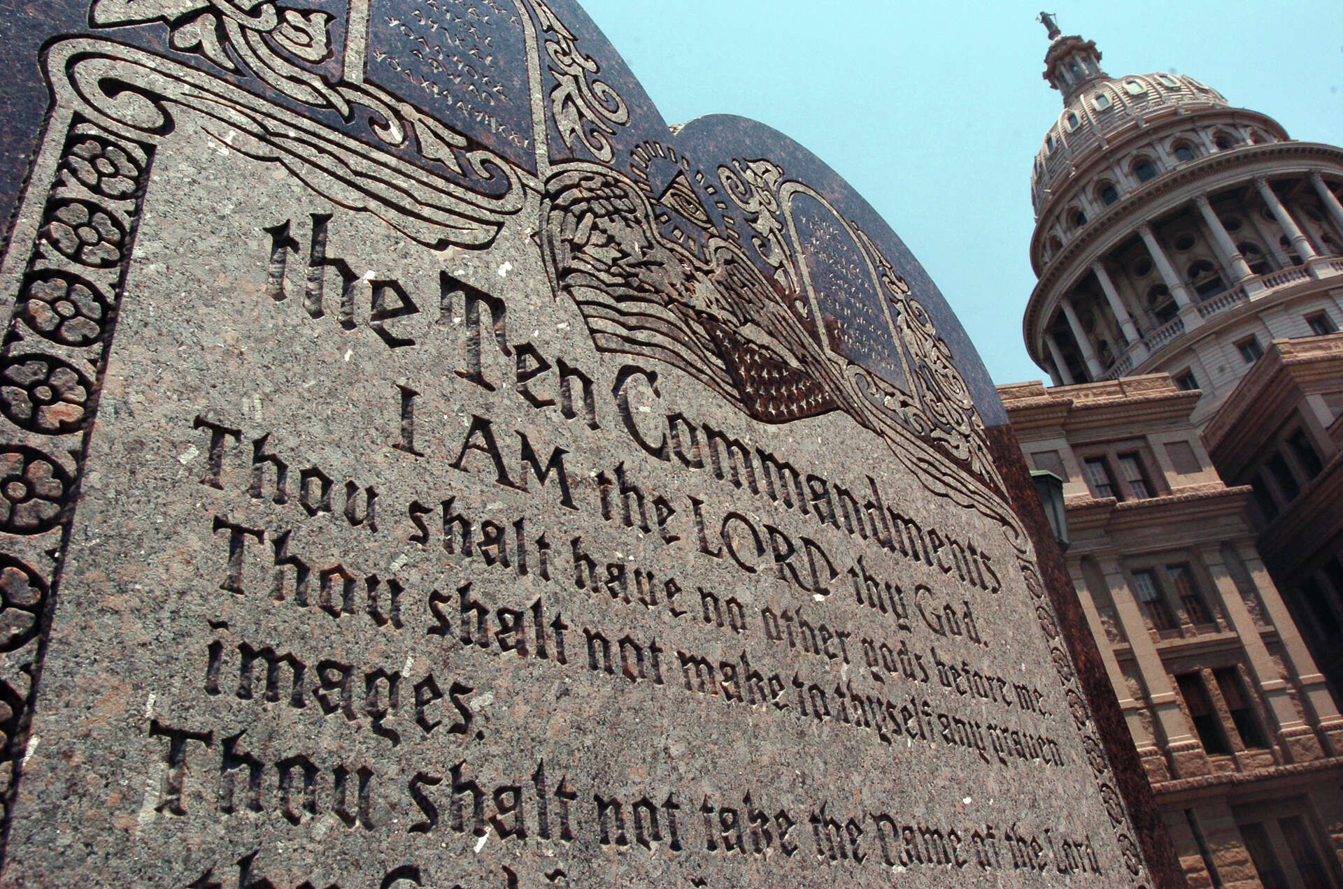 San Antonio federal judge blocks Texas school Ten Commandments law