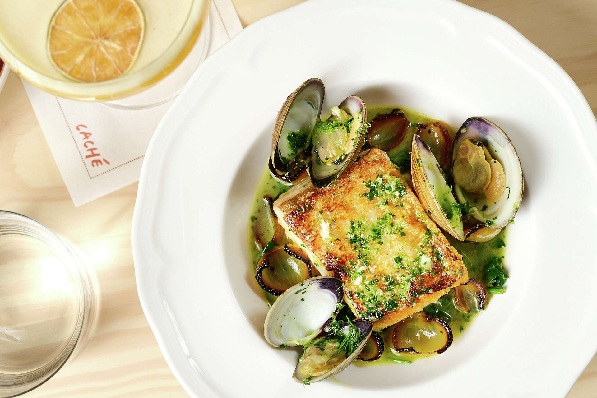 Caché, a new French bistro, opens in SF's Inner Sunset