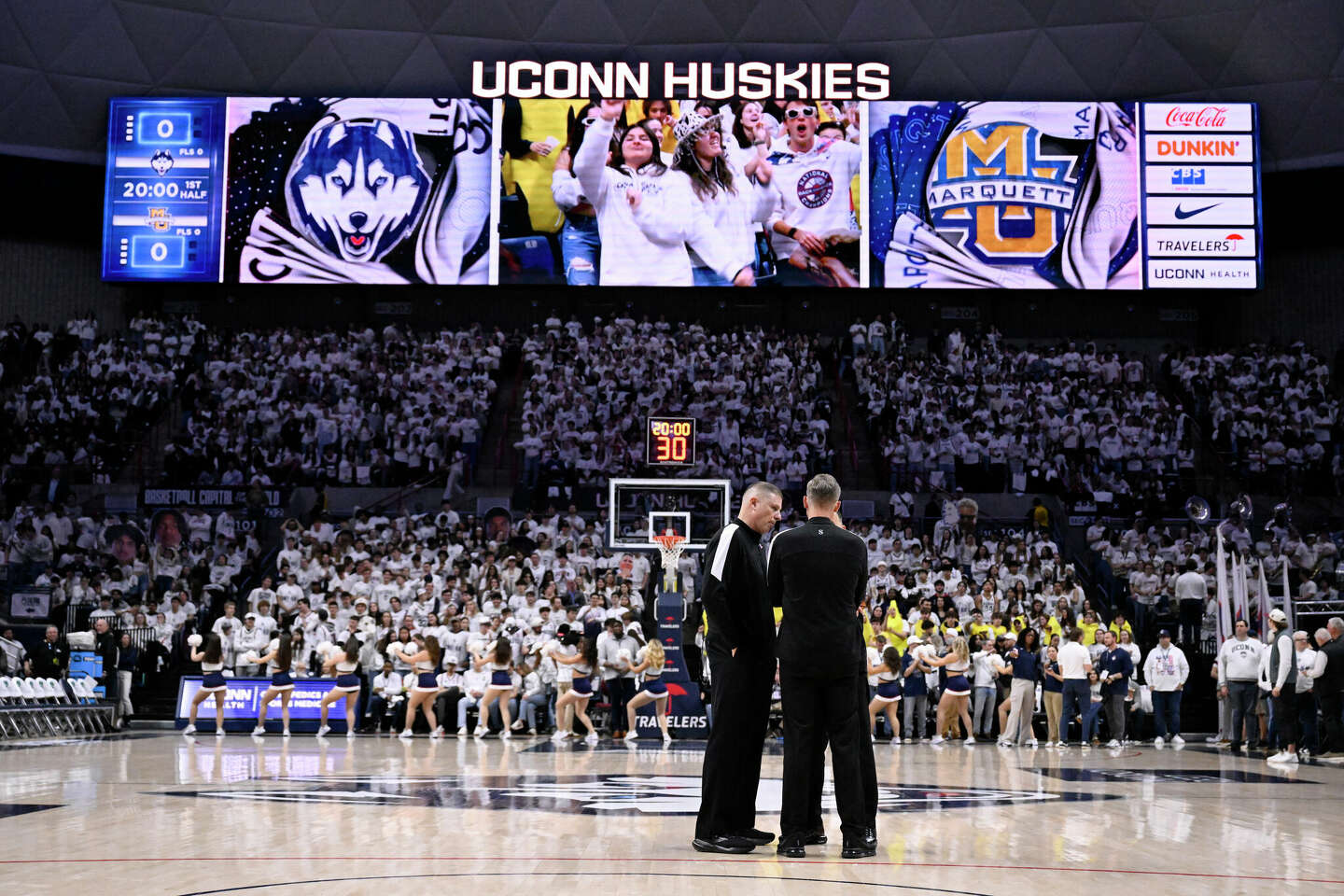 Gampel Pavilion leak causes delay to the UConn-Marquette game