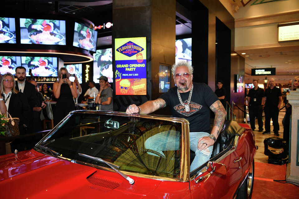 I tried every Vegas Strip Guy Fieri restaurant. Here are the lowlights