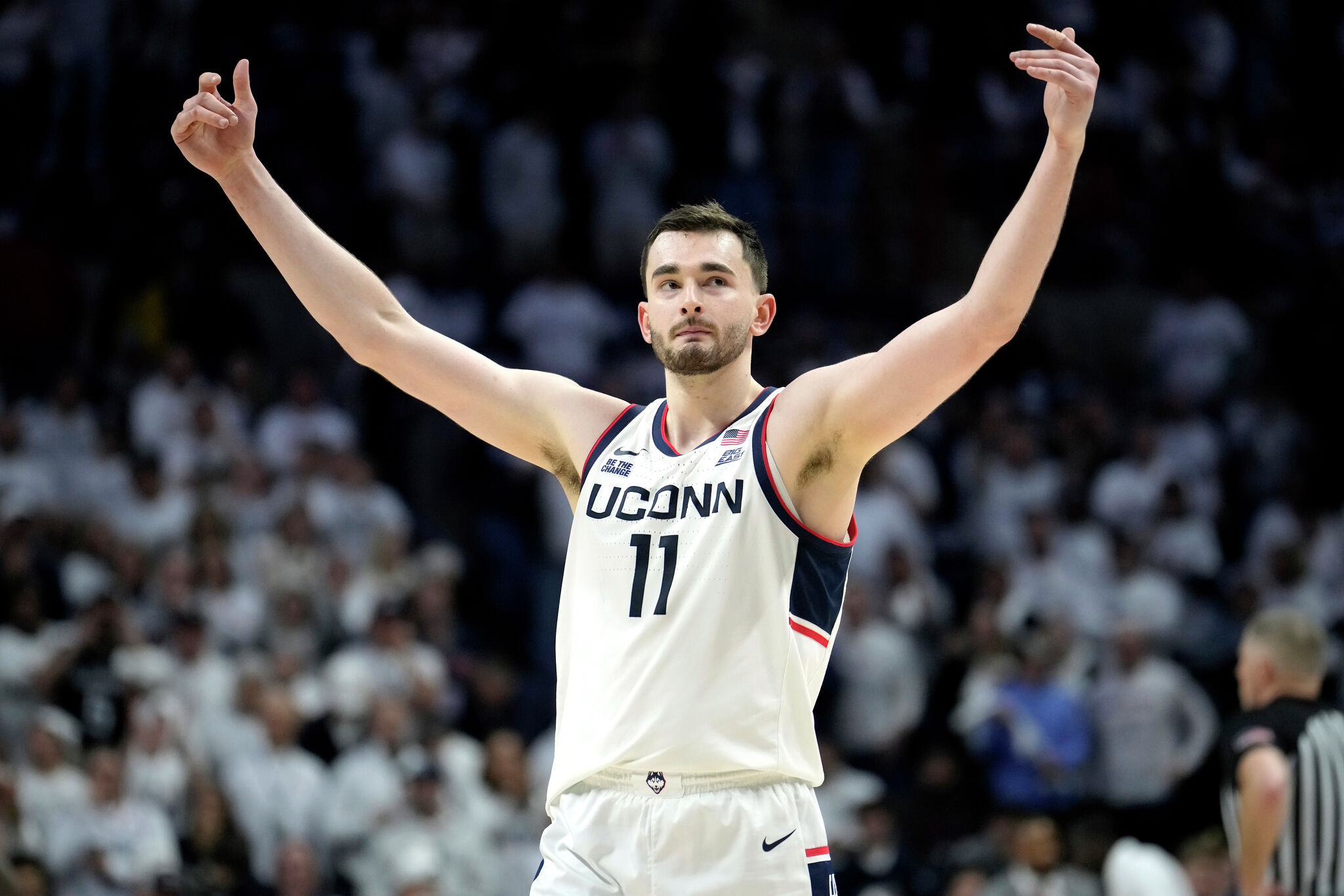 Alex Karaban's late 3-pointer leads UConn men's basketball to win Alex Karaban's late 3-pointer leads UConn men's basketball to win