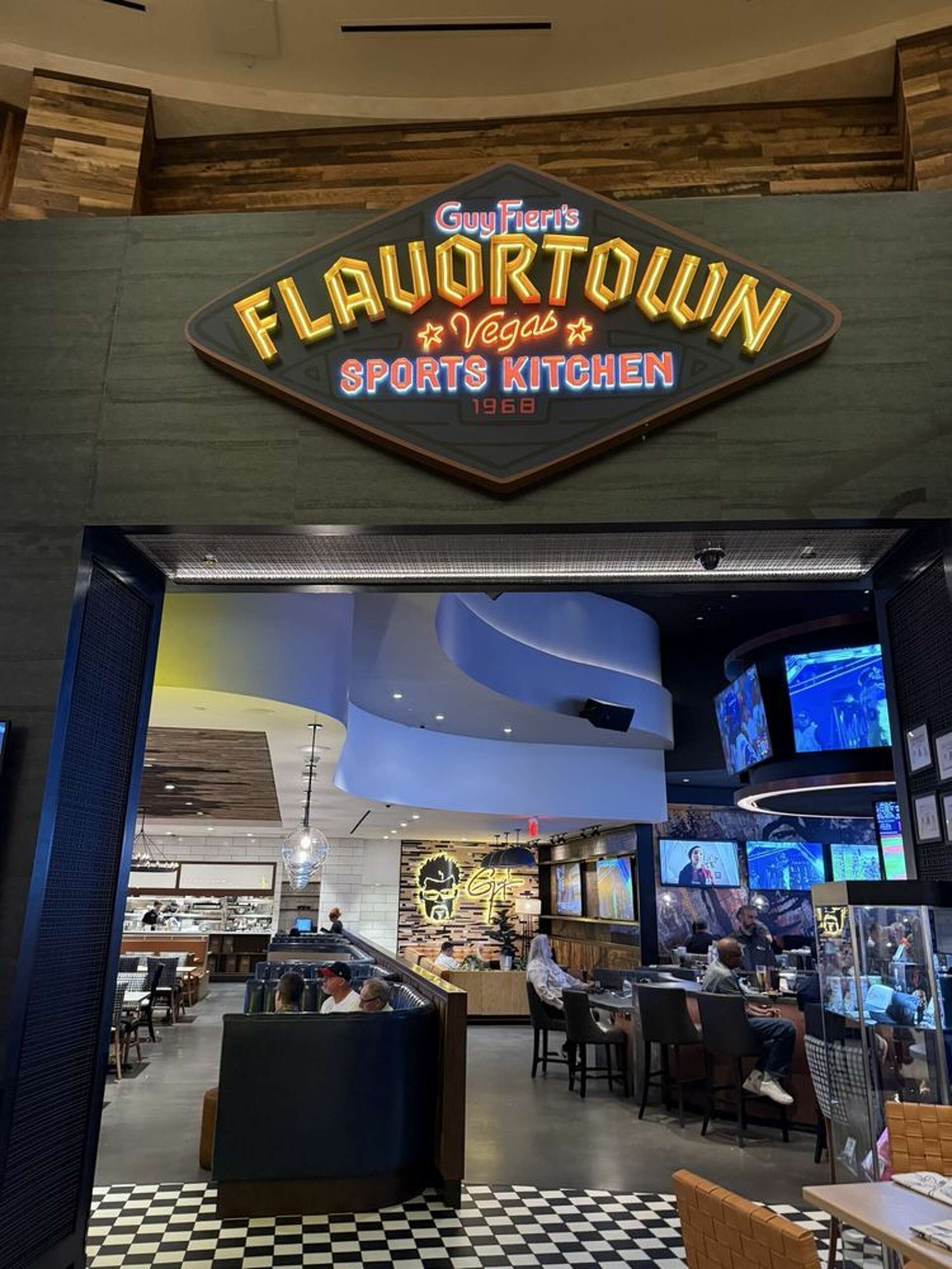 I tried every Vegas Strip Guy Fieri restaurant. Here are the lowlights