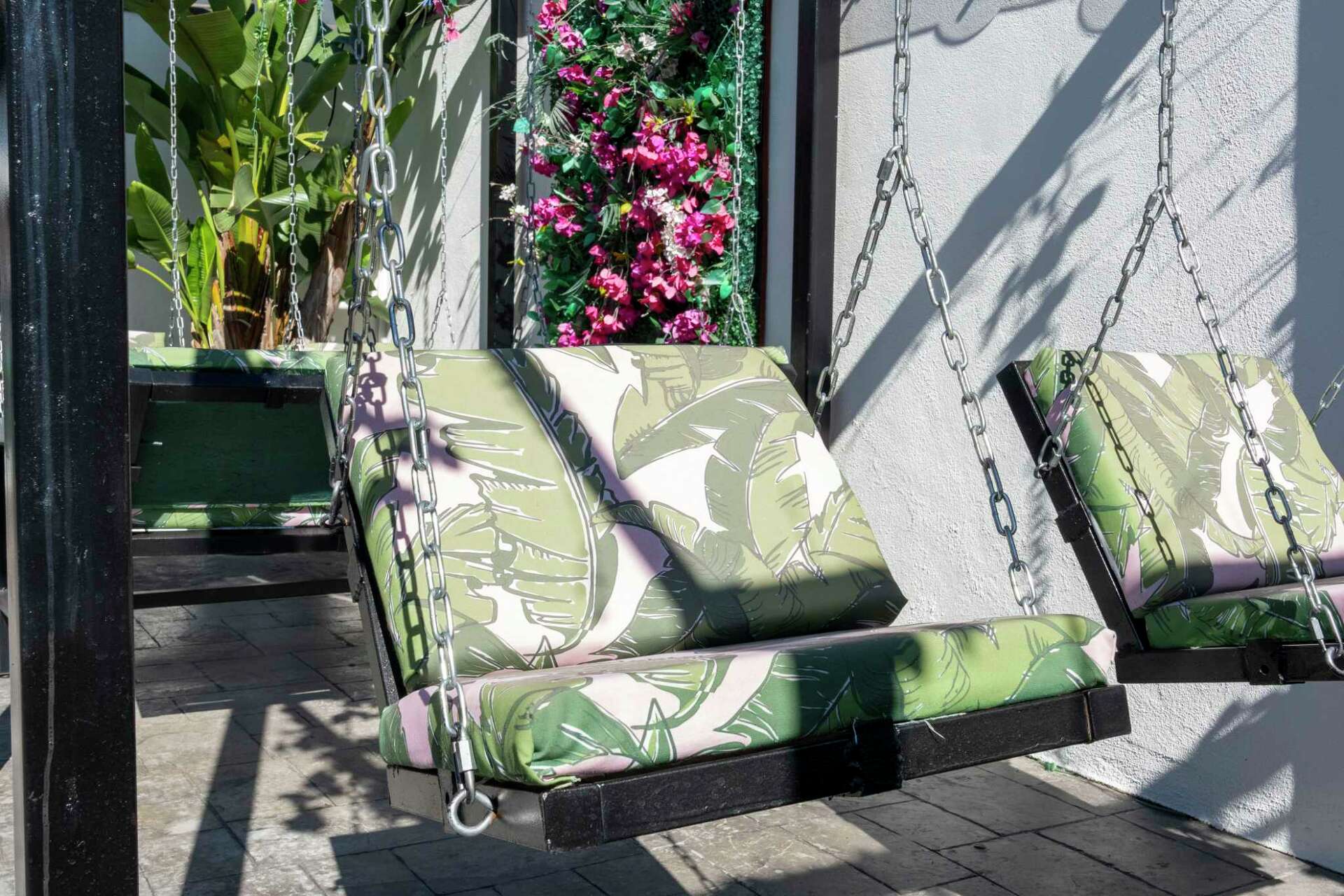 Montrose Country Club opens in Houston with restaurant and pool