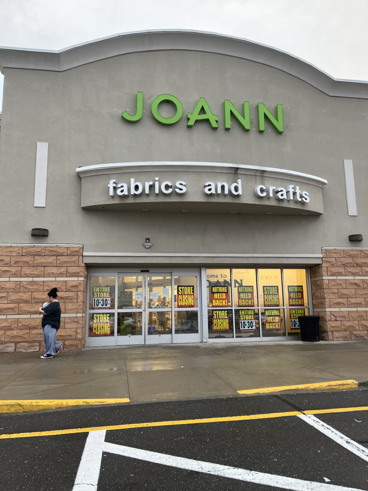 CT Joann fabrics store leases go to auction as company liquidates