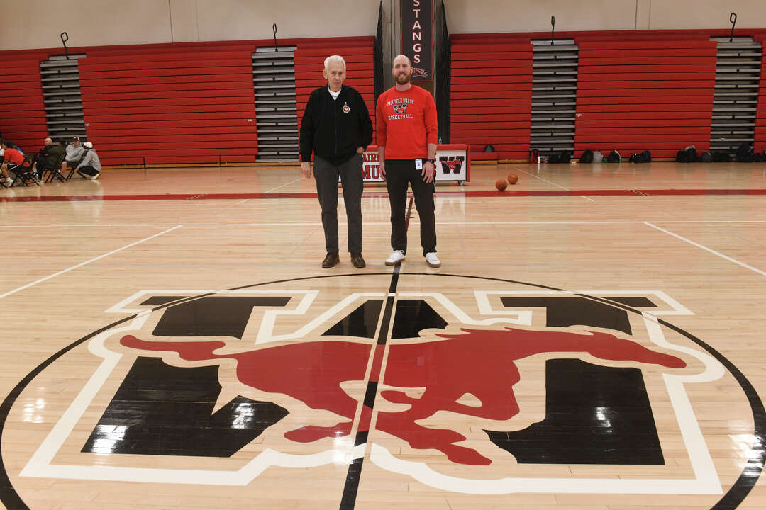 Fairfield Warde trainer, staff recall saving life of a CT official