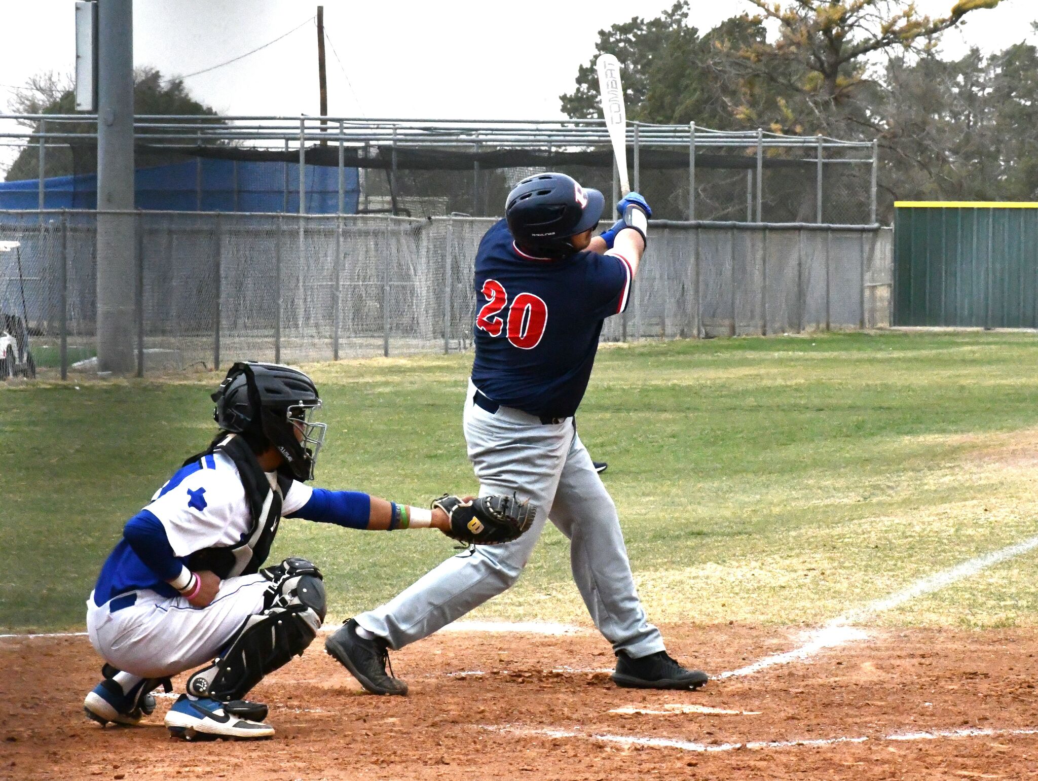 Plainview Bulldogs baseball comes from behind Lubbock-Estacado
