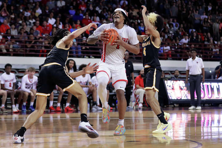 Coaches, scouts debate future of Bellaire's Shelton Henderson