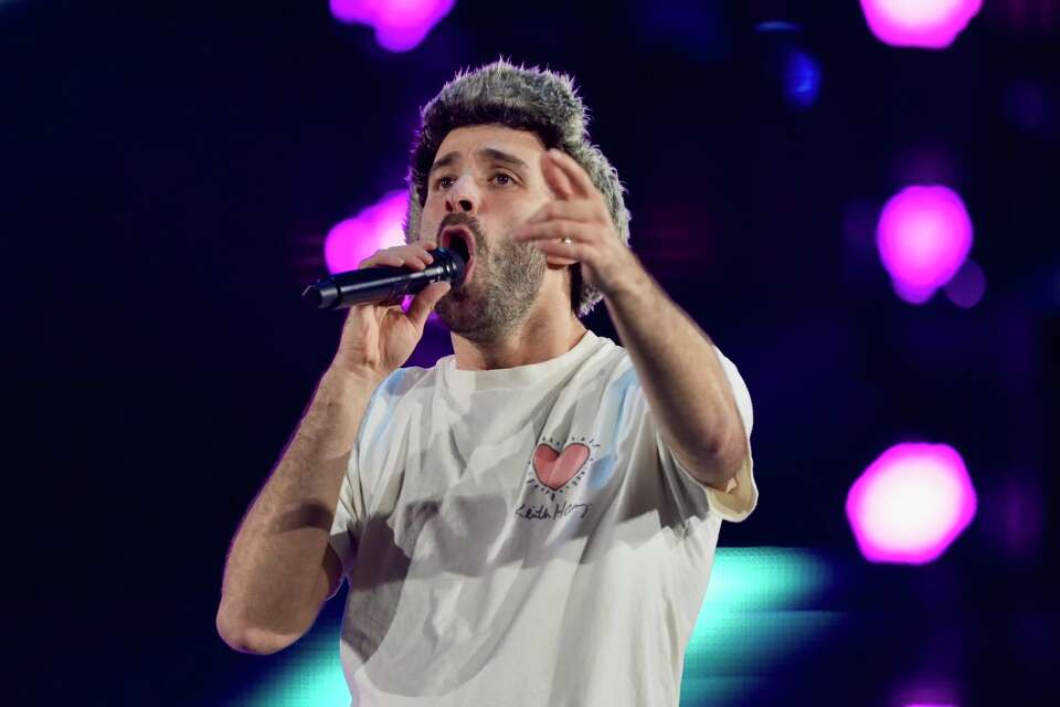 Houston Rodeo review: AJR has kids and families dancing in the aisles