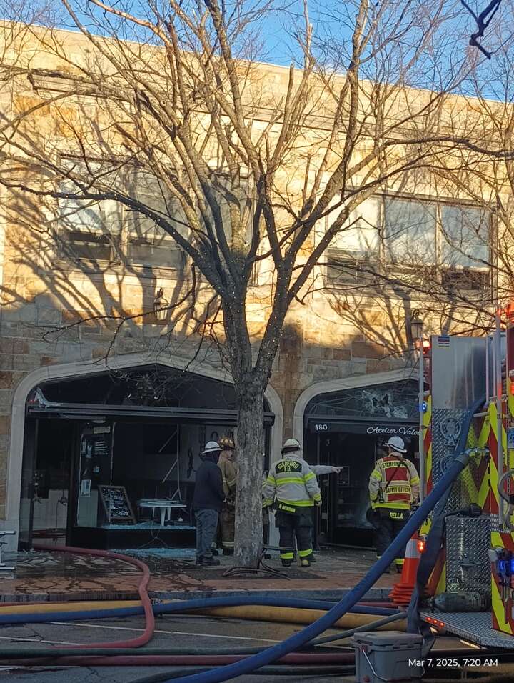 'Devastating' Stamford fire destroys Bedford Street businesses