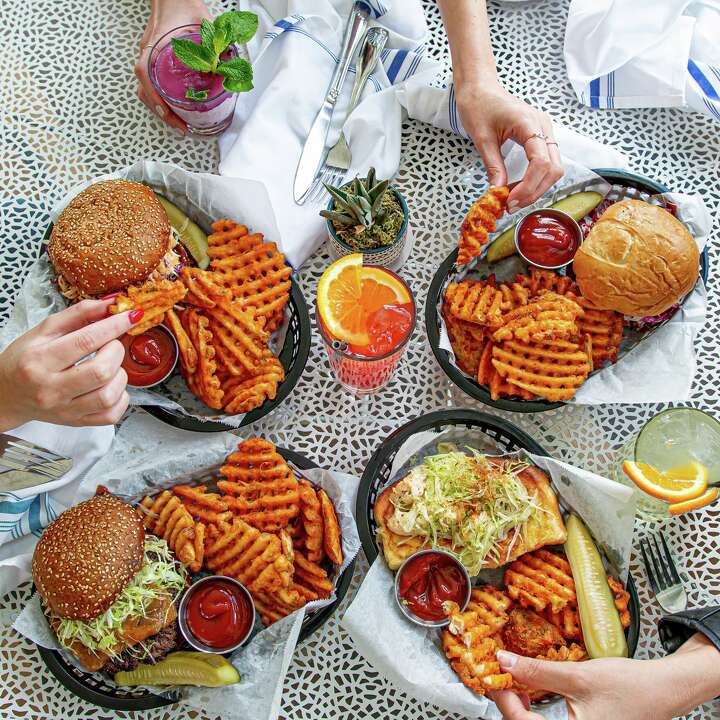 Mother's Ruin opens cocktail bar on Austin's Sixth Street