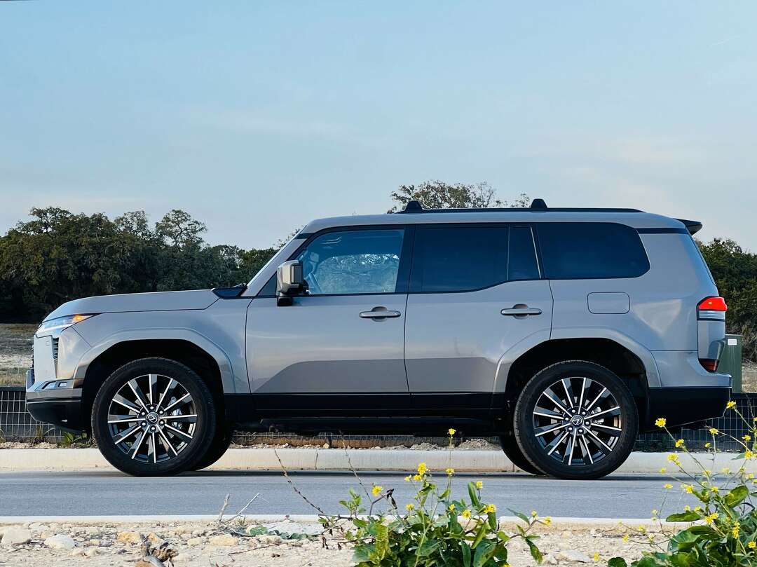 Lexus GX550 luxury SUV review