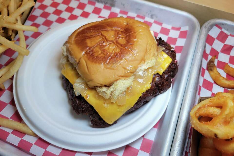 Smish Smash: S.F.’s best smashburger restaurant