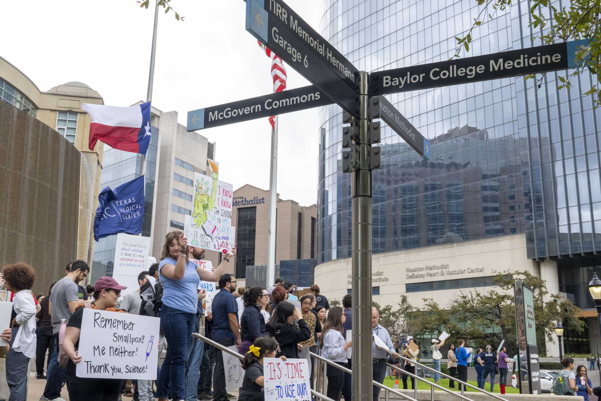 Texas Medical Center sees protest against NIH funding cuts
