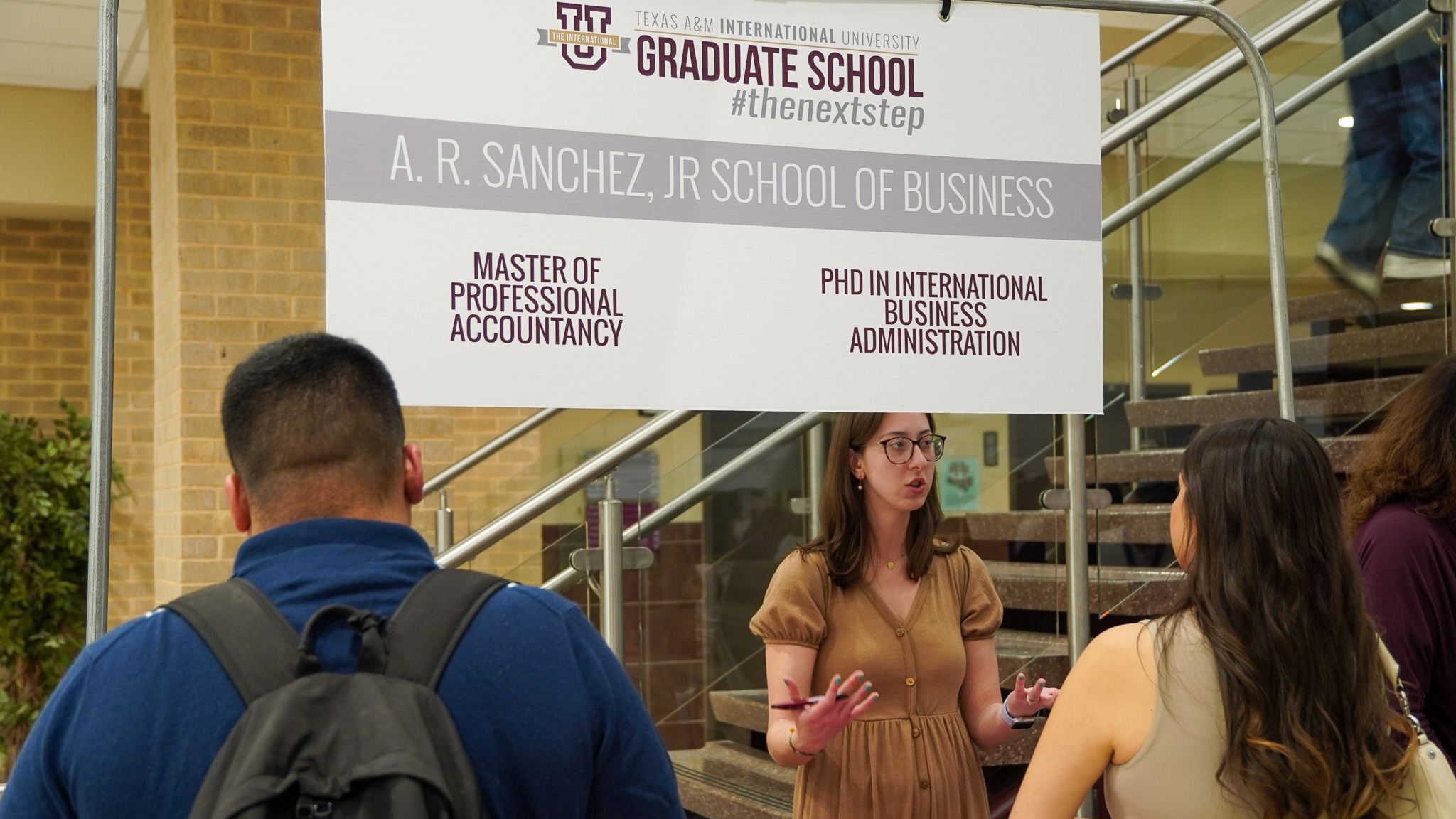 TAMIU grad fair promotes education and career opportunities in Laredo