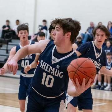 Veteran Shepaug basketball team a win away from return to Mohegan Sun