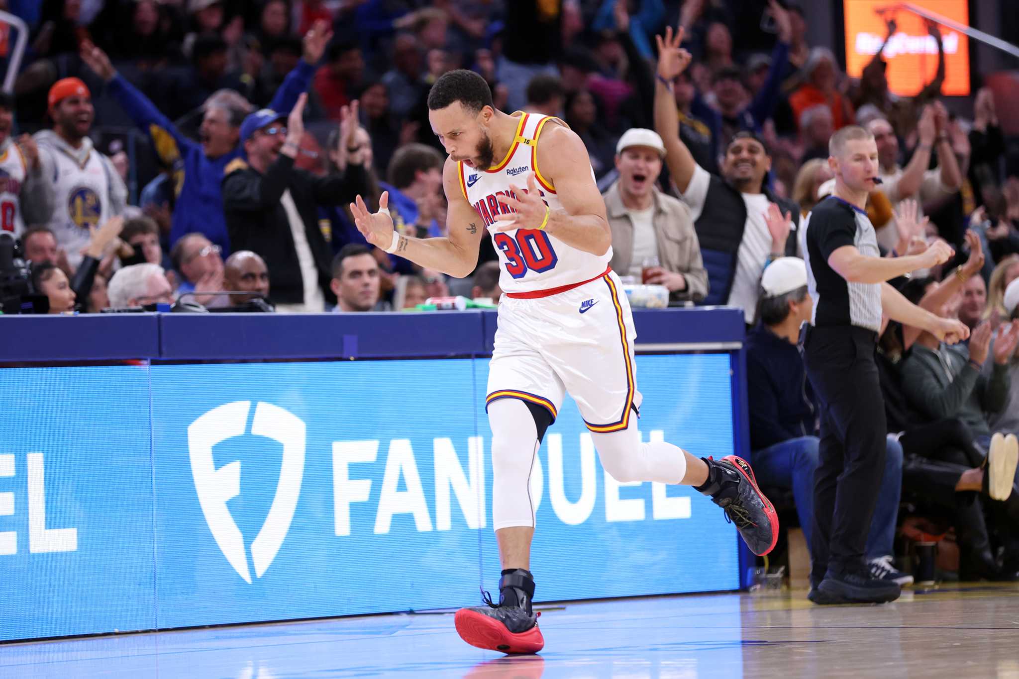Steph Curry’s 4,000 3s: From a shy rookie to Warriors’ ‘sniper’