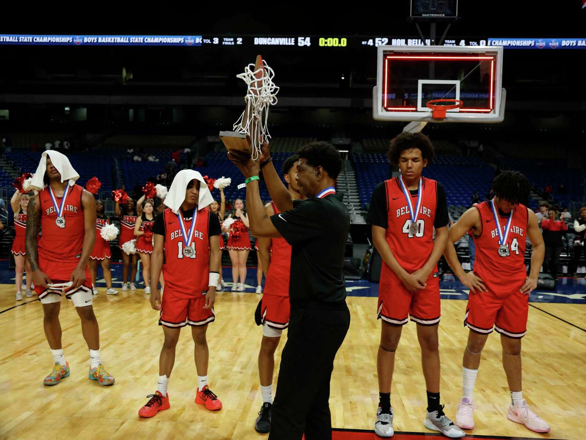 Bellaire High School: Cardinals fall to Duncanville in 6A title game