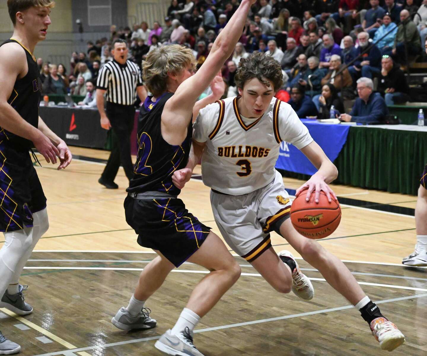 Berne-Knox-Westerlo wins first boys' basketball title since 1979