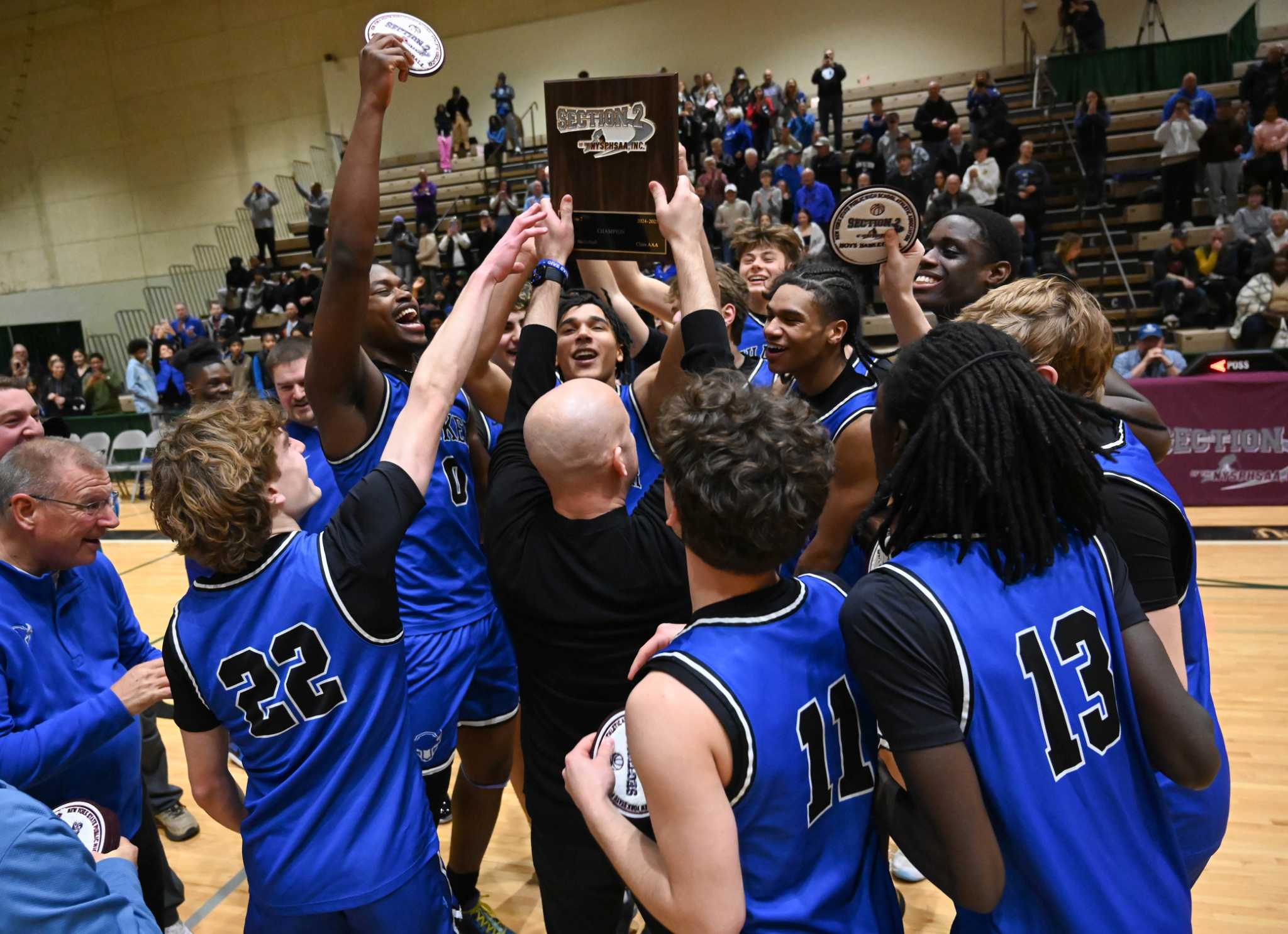 Shaker boys' basketball heads to NYS Class AAA semifinals