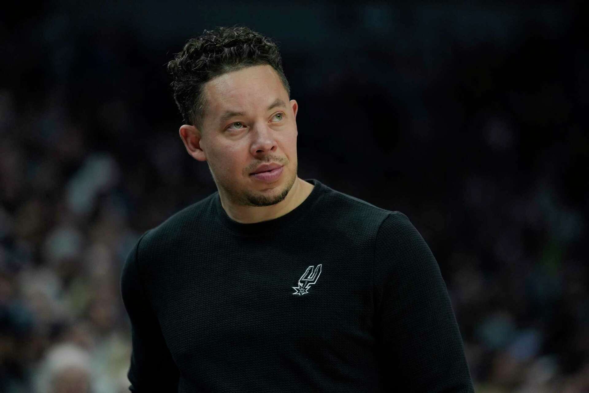 3 takeaways as Spurs waste another 20-point outing by Castle