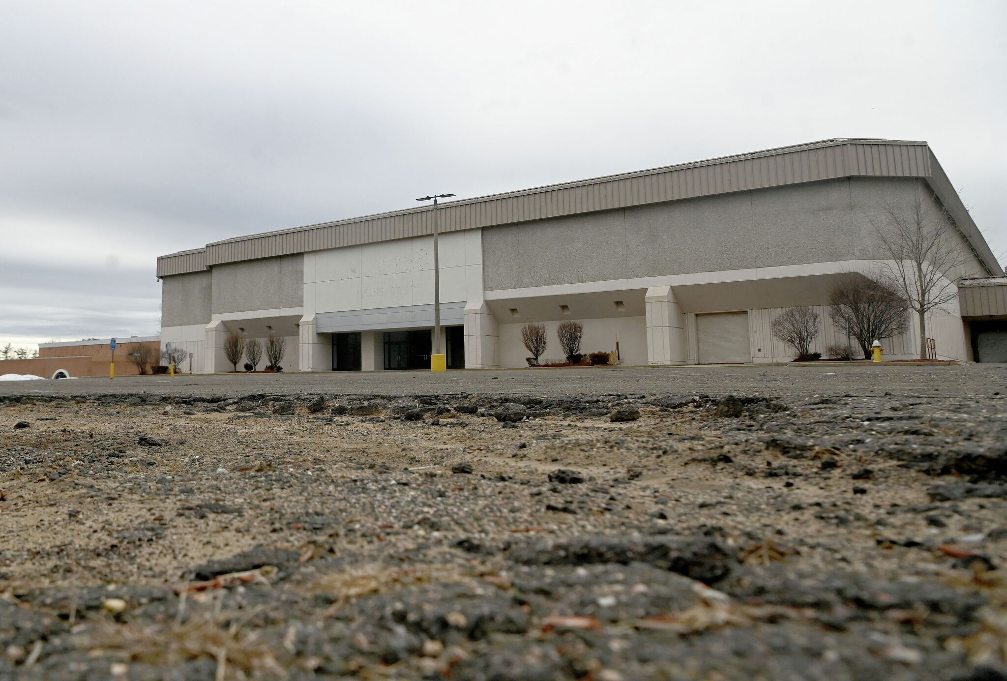 Residential, retail plan brings optimism for one CT mall