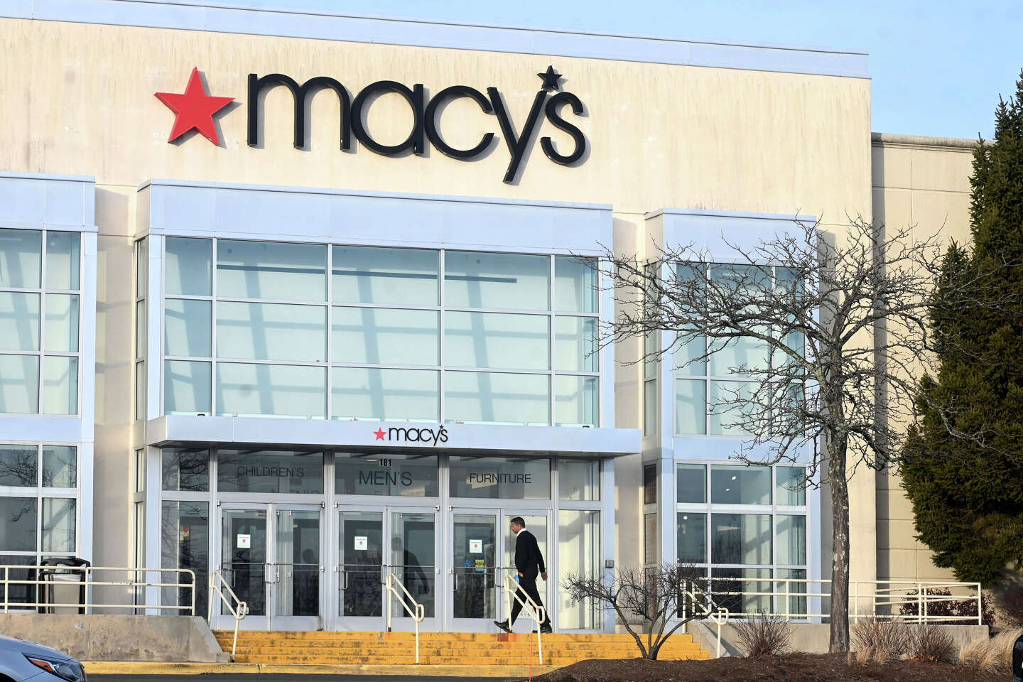As Macy's restructures, company plans to lay off 106 CT employees