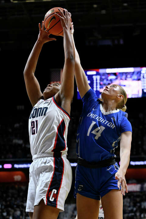 Sarah Strong vital for UConn women's basketball NCAA title hopes