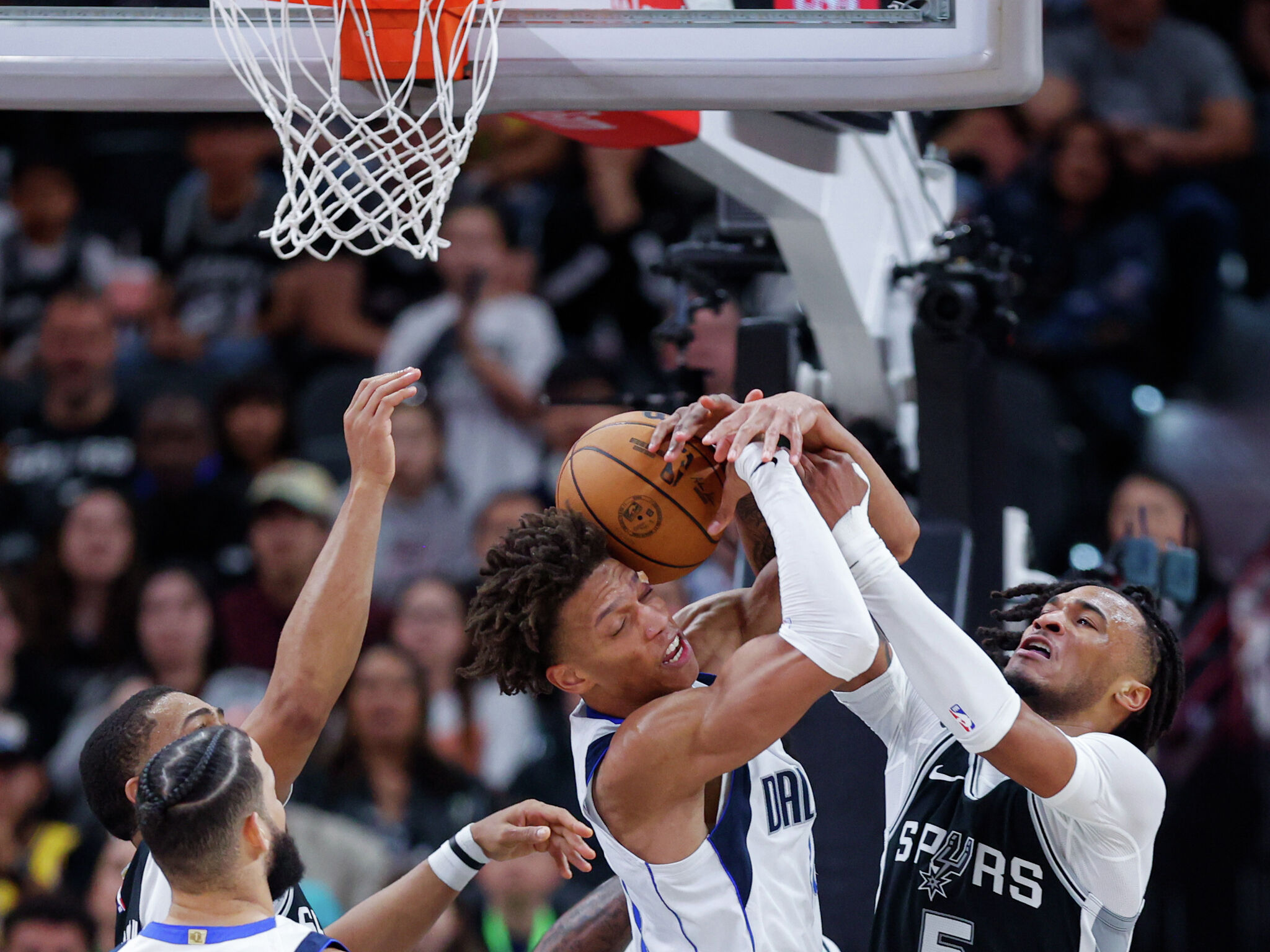 Building more than a burger, Spurs' progress hits a rough patch