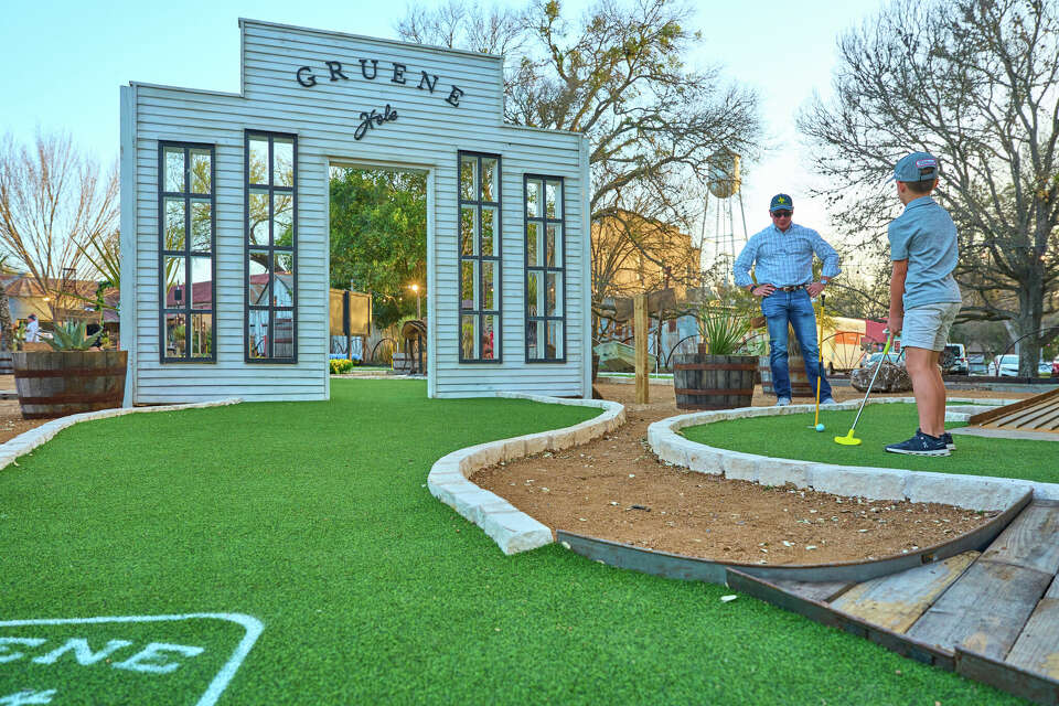 Gruene Hall-style putt putt captures heart of Hill Country fun