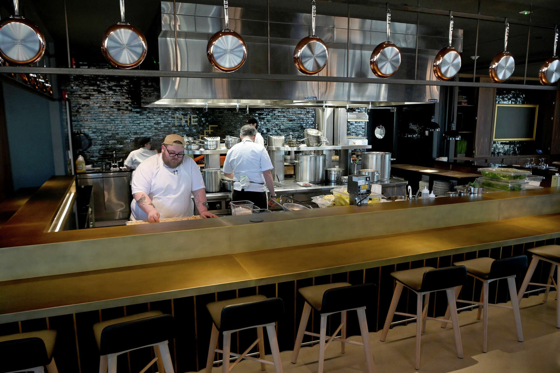 High-end restaurant The Foundry now open in Hartford