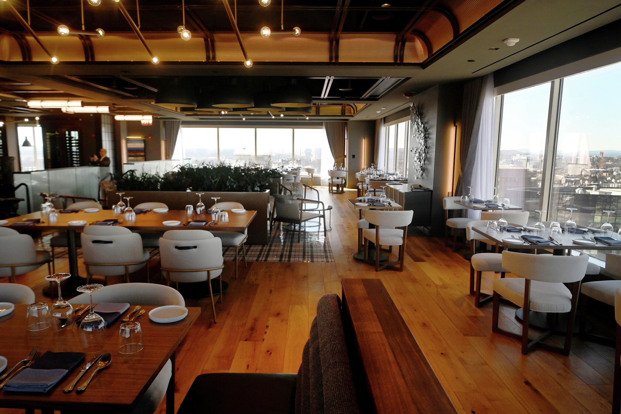 High-end restaurant The Foundry now open in Hartford