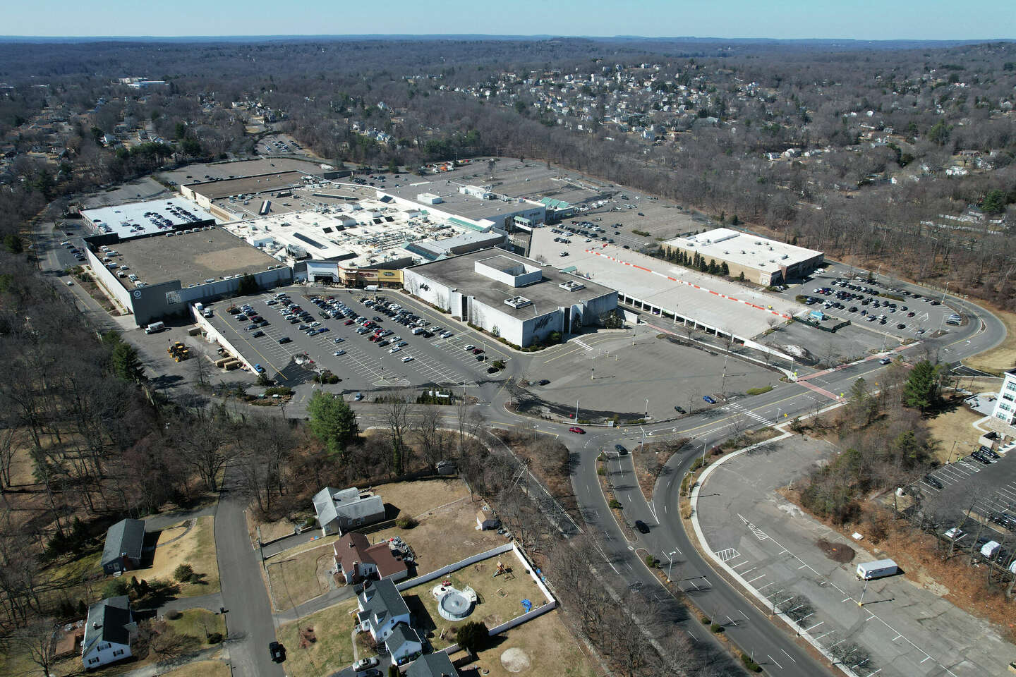Centennial takes over Trumbull Mall management as Namdar faces default