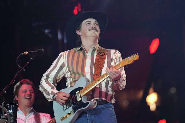 Houston Rodeo review: Zach Top keeps it country & covers George Strait