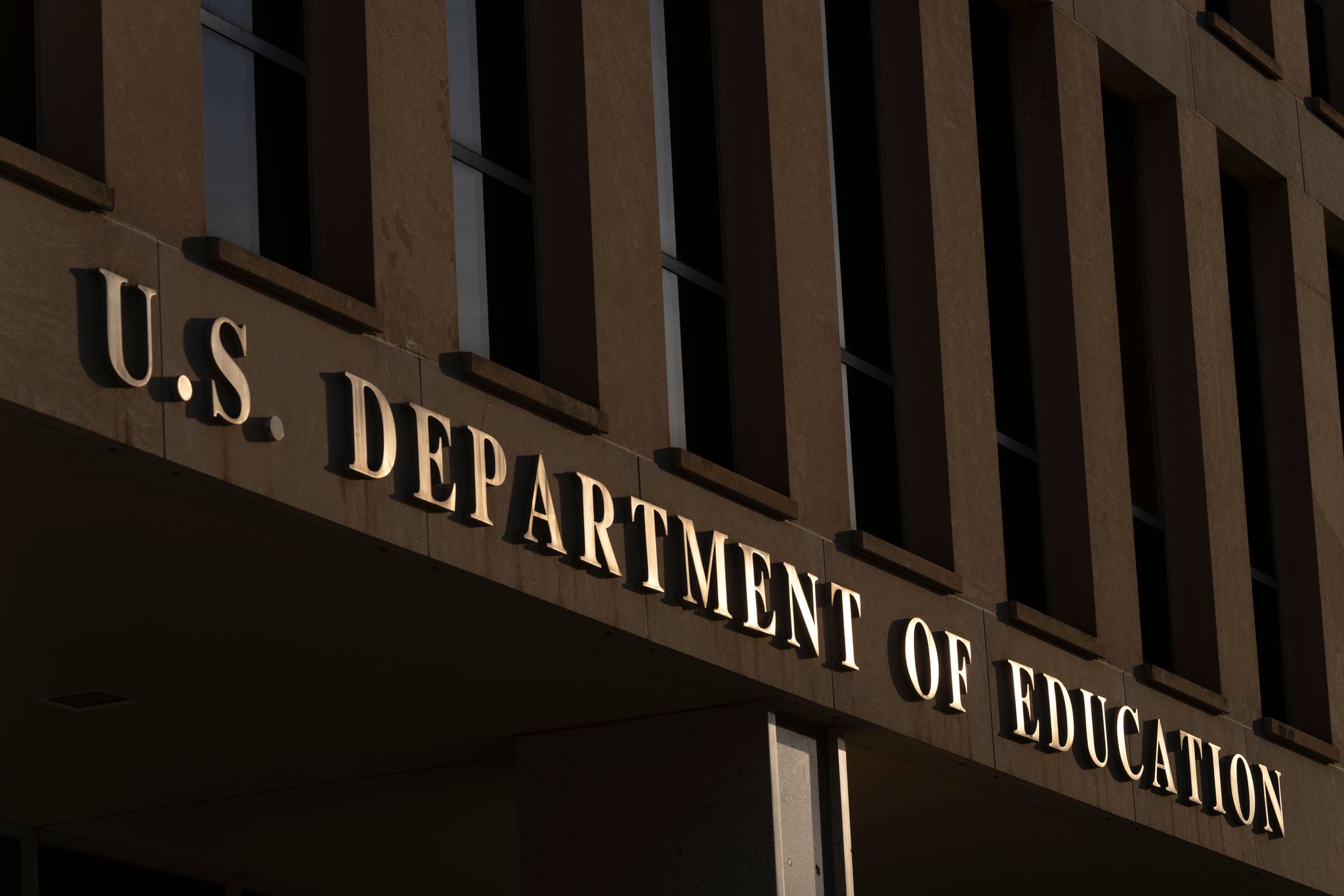 Fact check: Does 25% of Education Department spending go to students?