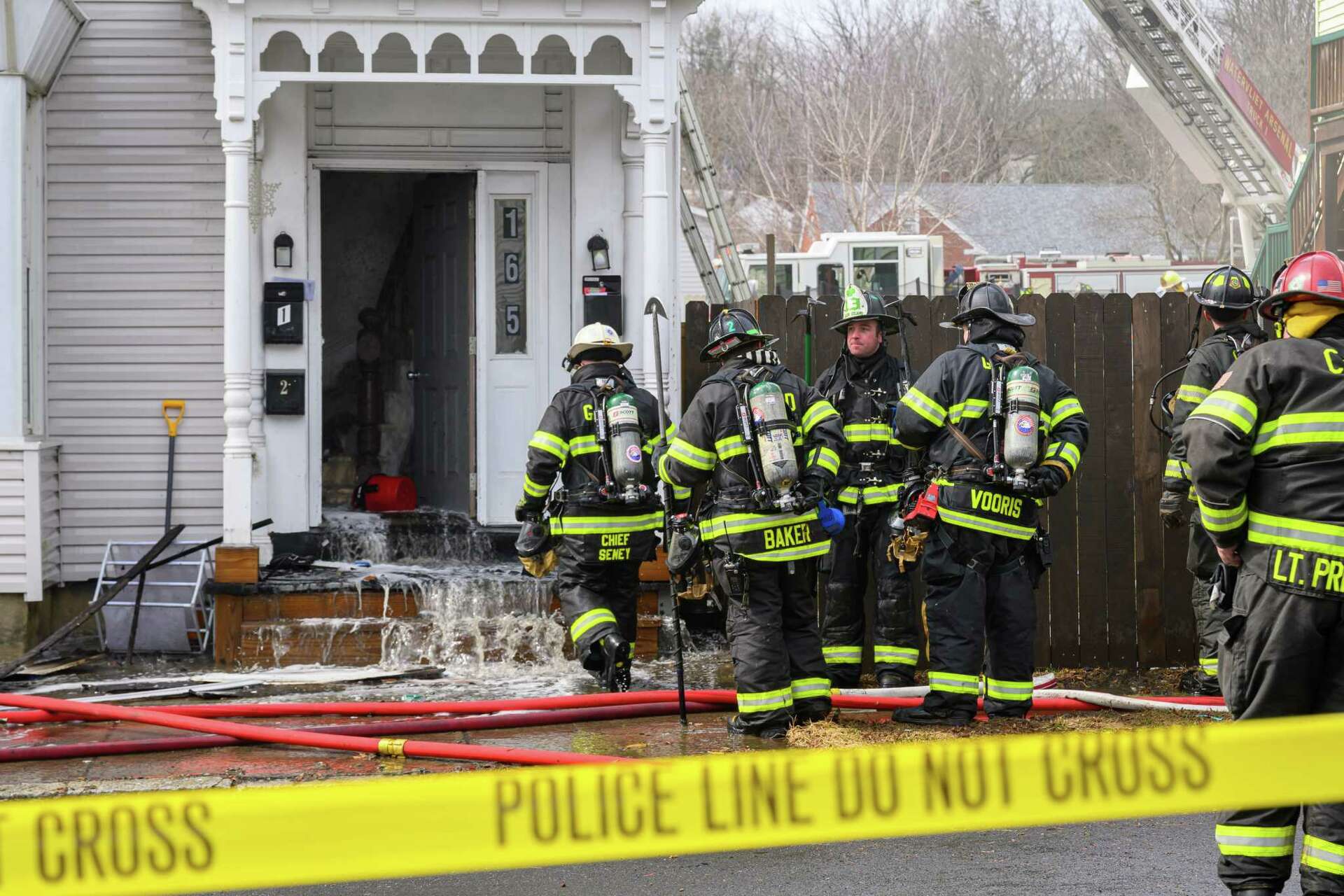 Firefighter injured, residents lose home after Cohoes fire