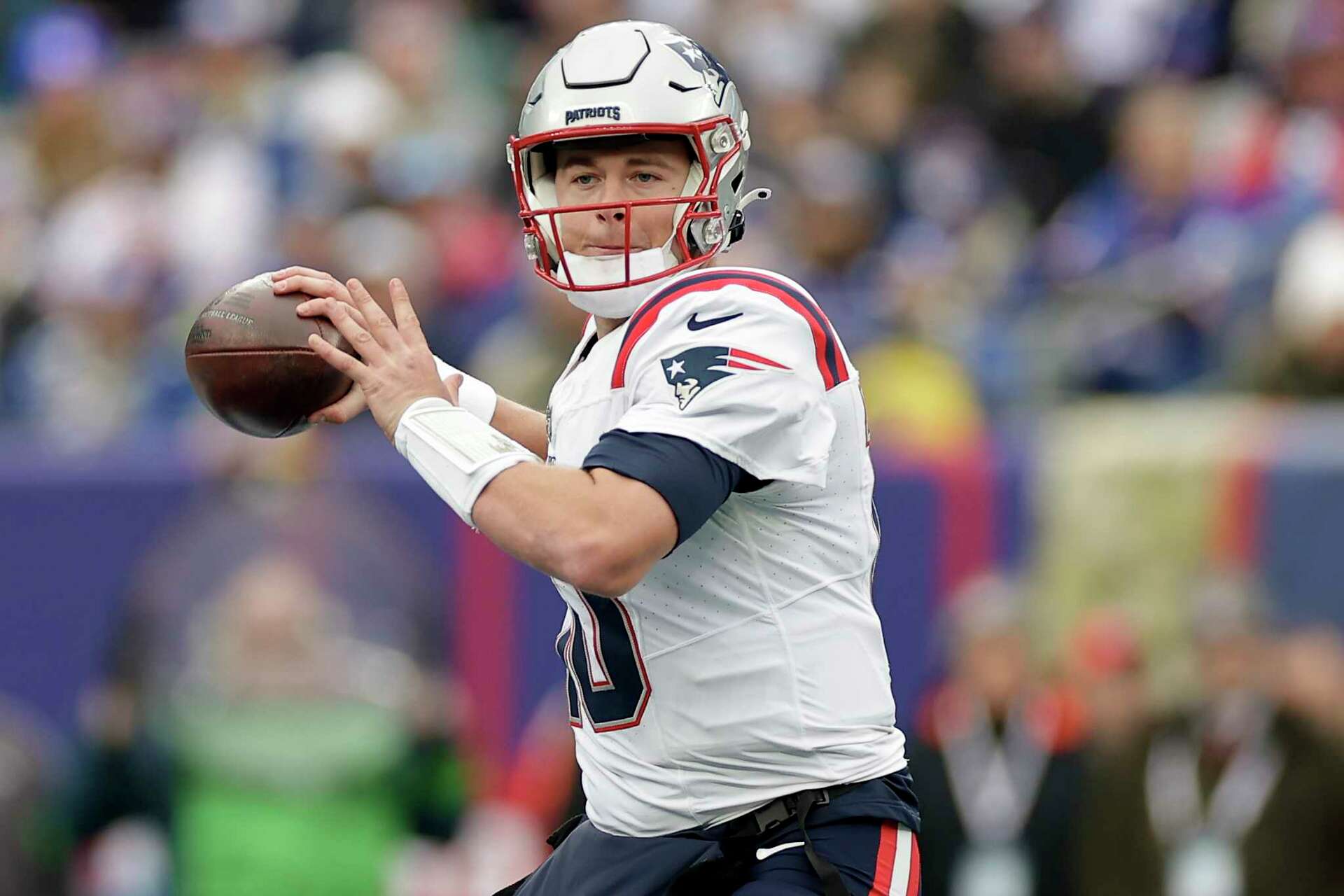 49ers sign Mac Jones, QB they once eyed with 2021 first-round pick