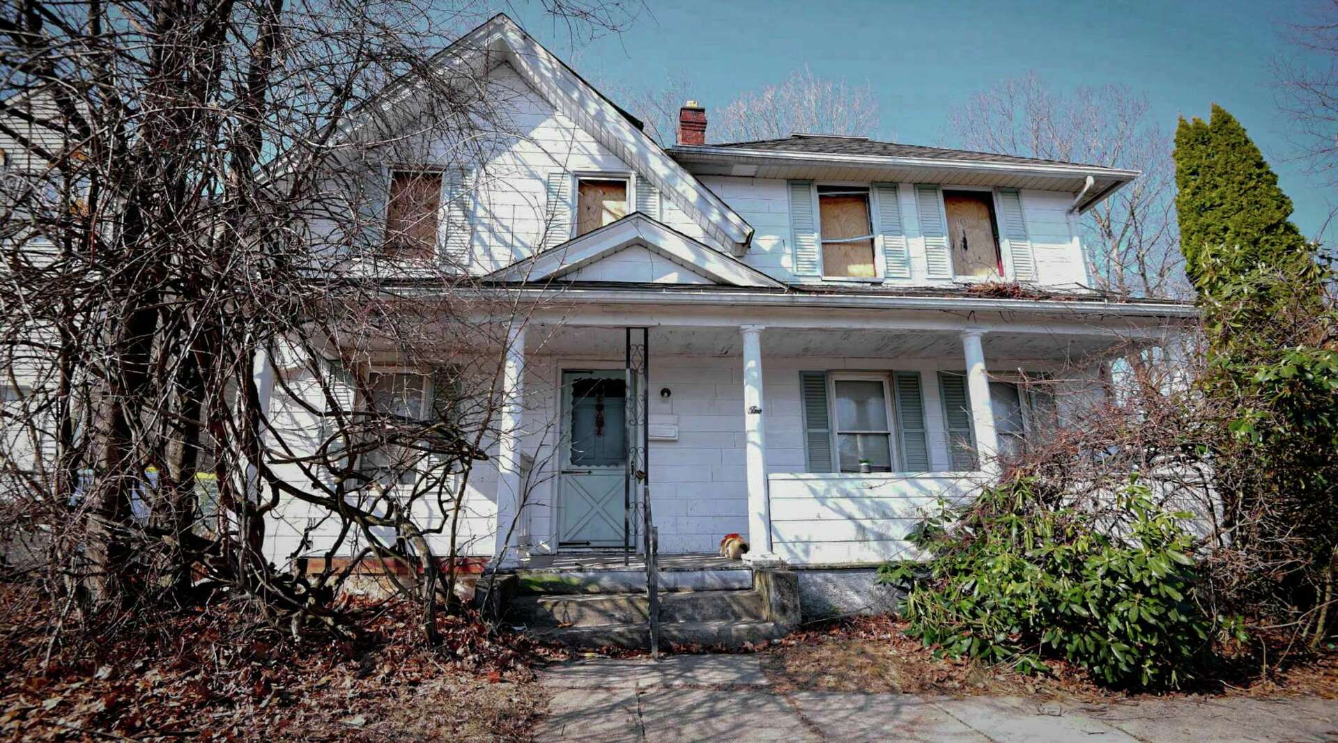 Waterbury woman accused of holding stepson captive freed on bond