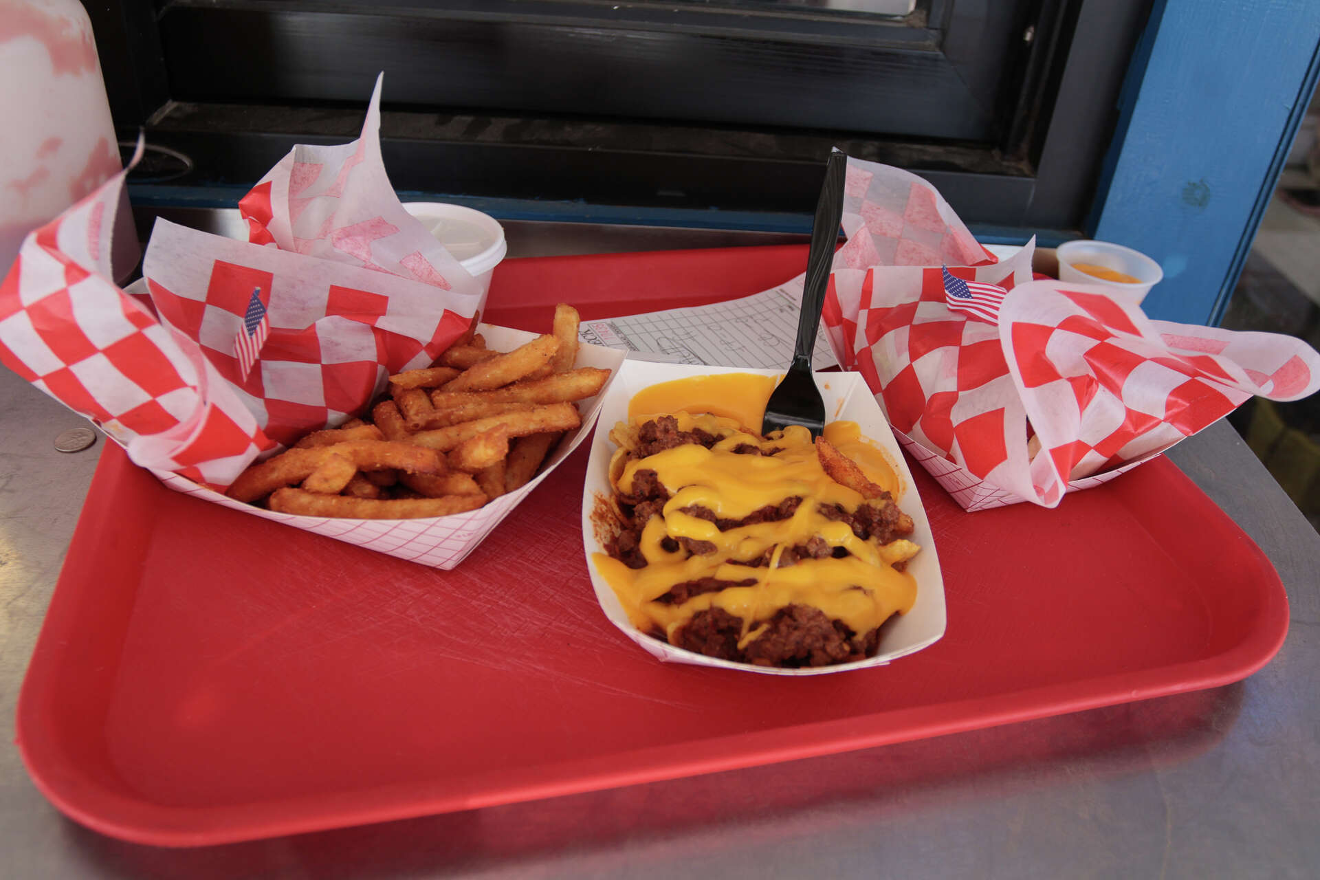 Hidden under a Houston highway, Bubba's Texas Burger shack still wows