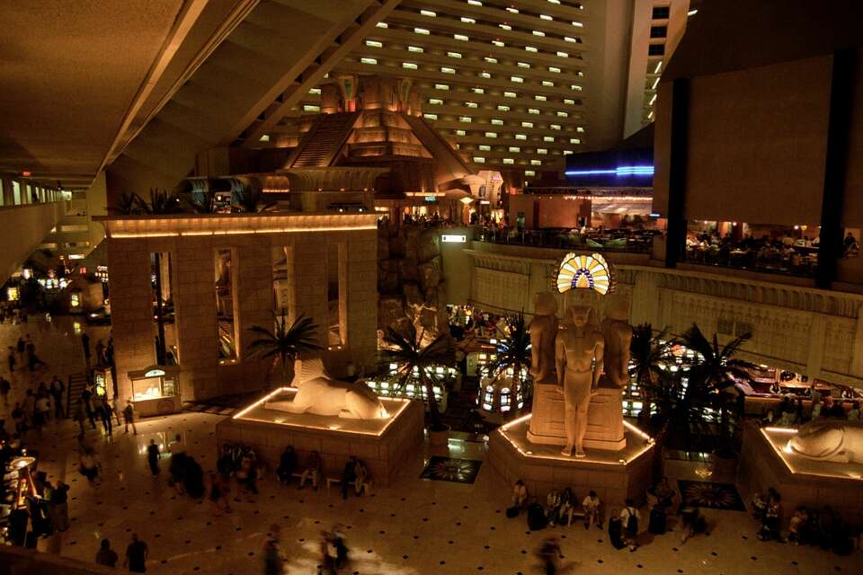 A stay at the decrepit tomb of what was once Vegas' coolest hotel