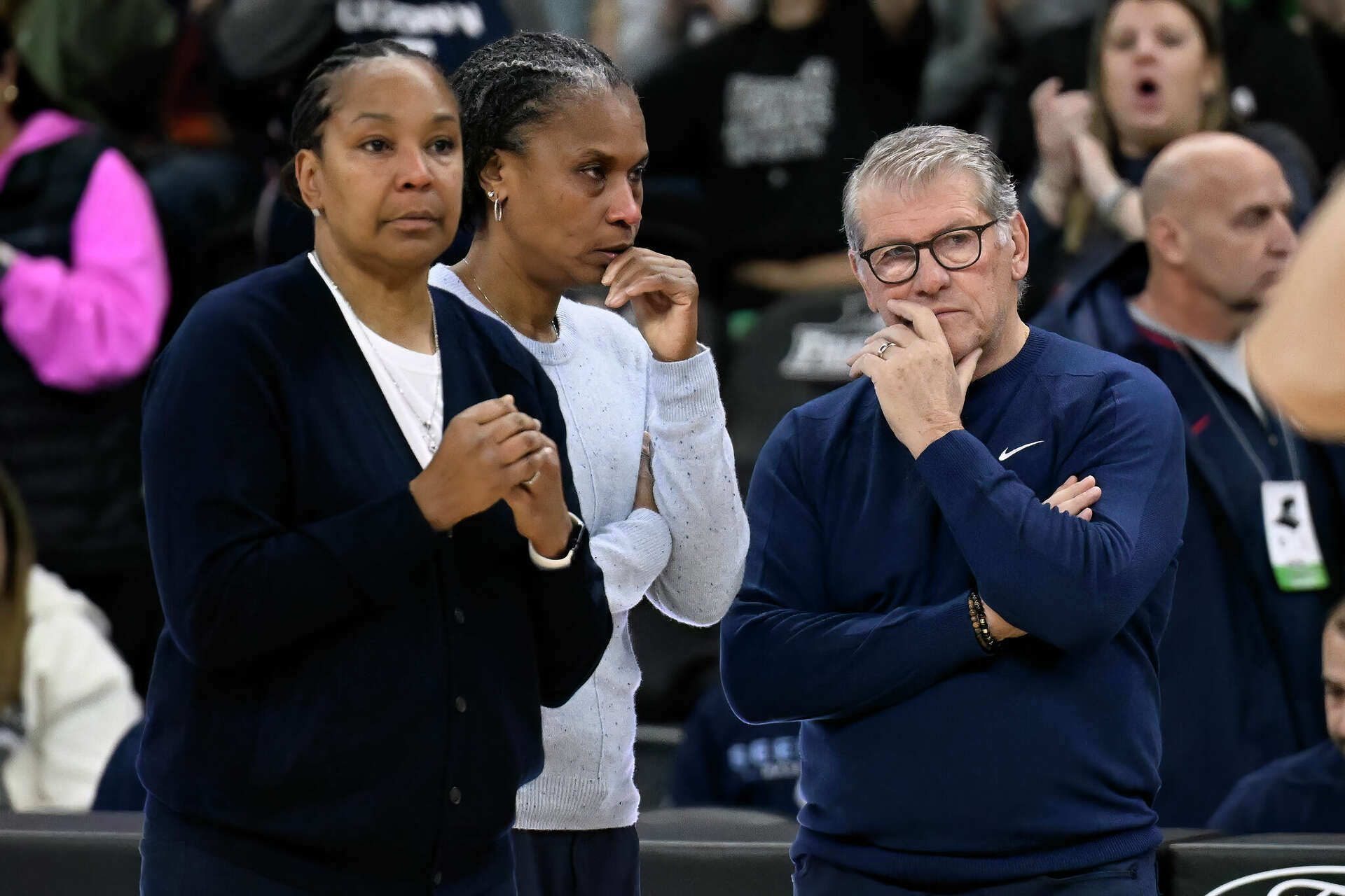 Why Geno Auriemma is relying on UConn women's basketball frontcourt