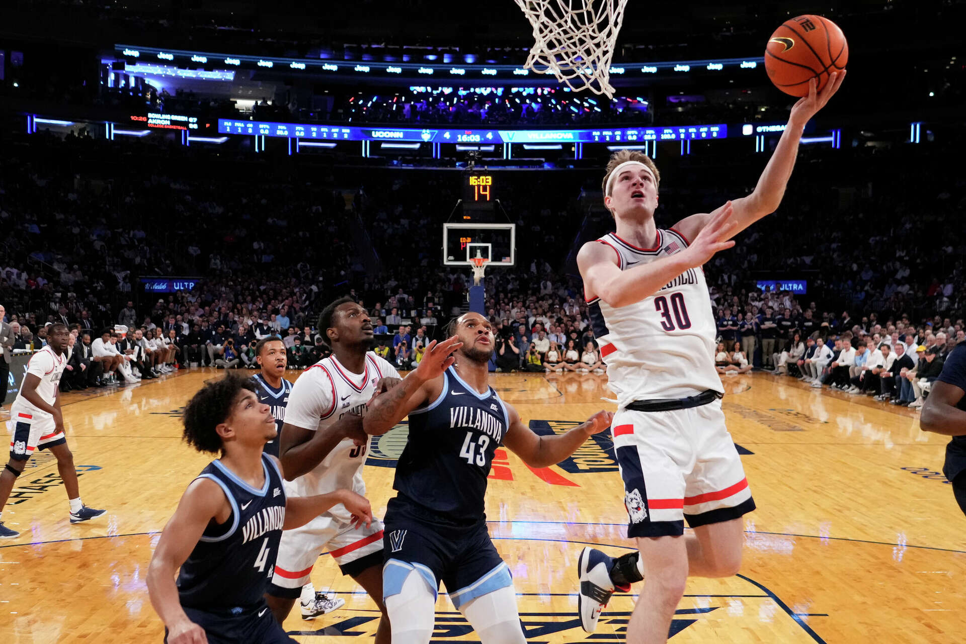 UConn men's basketball buries Villanova in Big East tourney